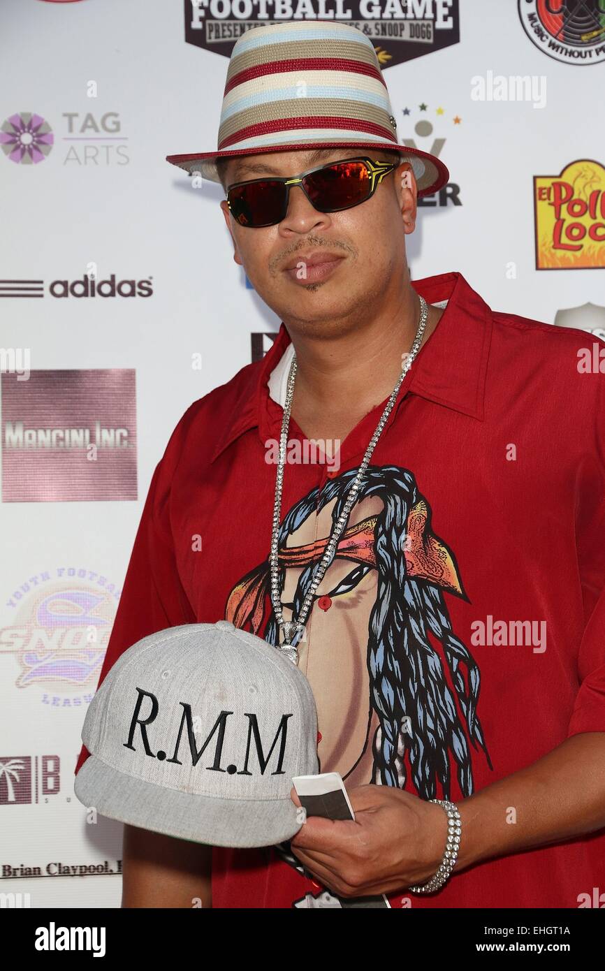 The 2nd Annual Athletes vs Cancer Celebrity Flag Football Game ...