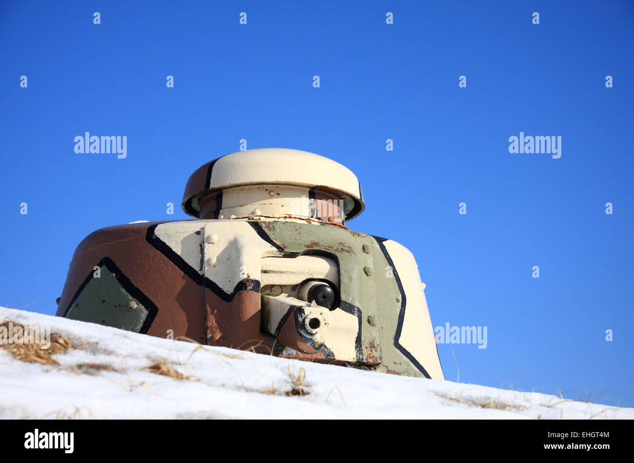 Bunker camouflage hi-res stock photography and images - Alamy