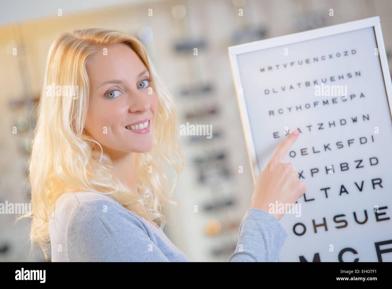 Woman opticians clinic hi-res stock photography and images - Alamy