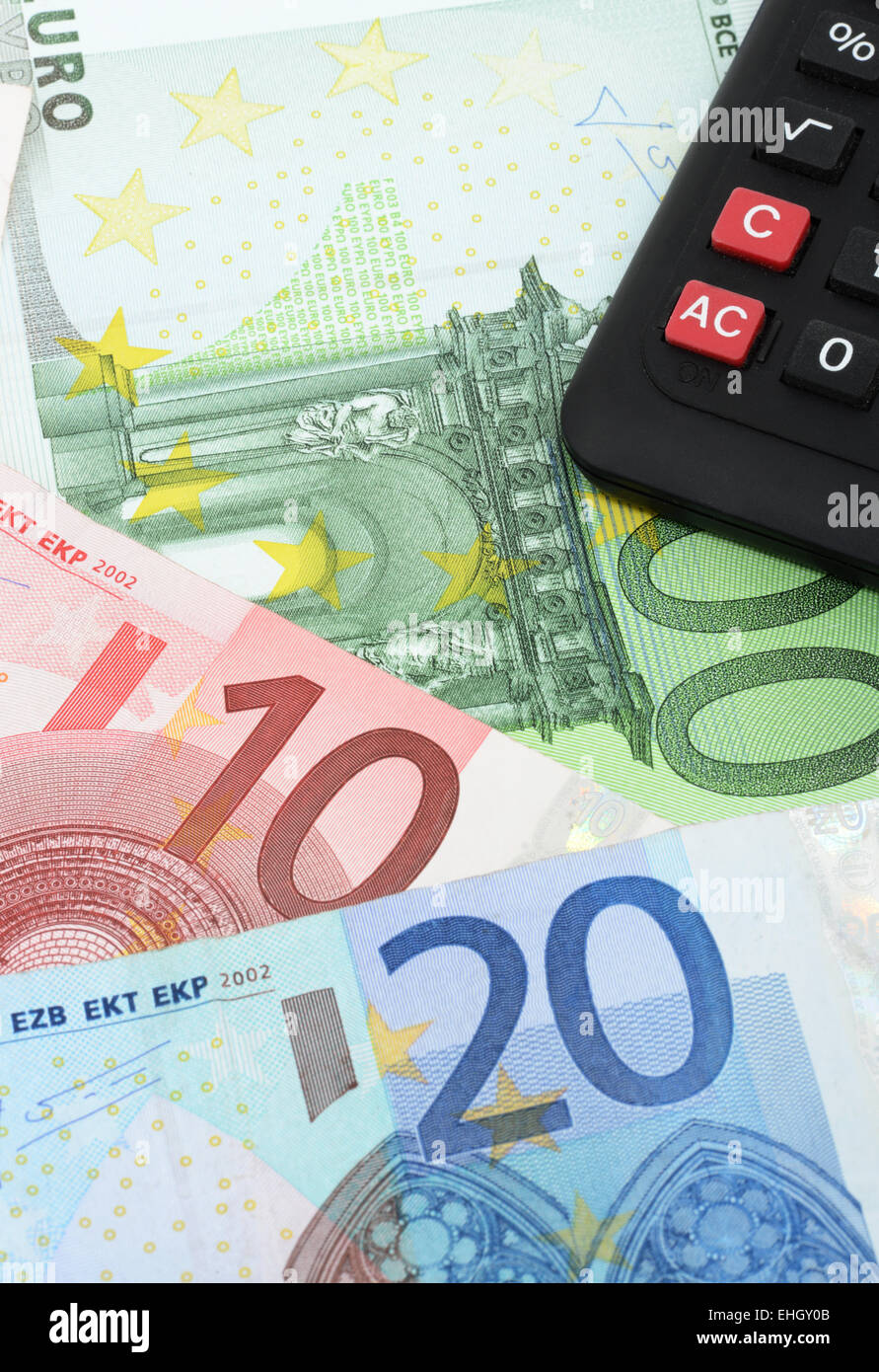 Geld Verheizen High Resolution Stock Photography and Images - Alamy