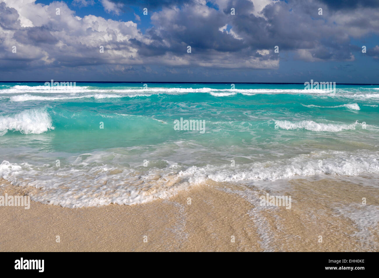 Beautiful beach cancun hi-res stock photography and images - Alamy
