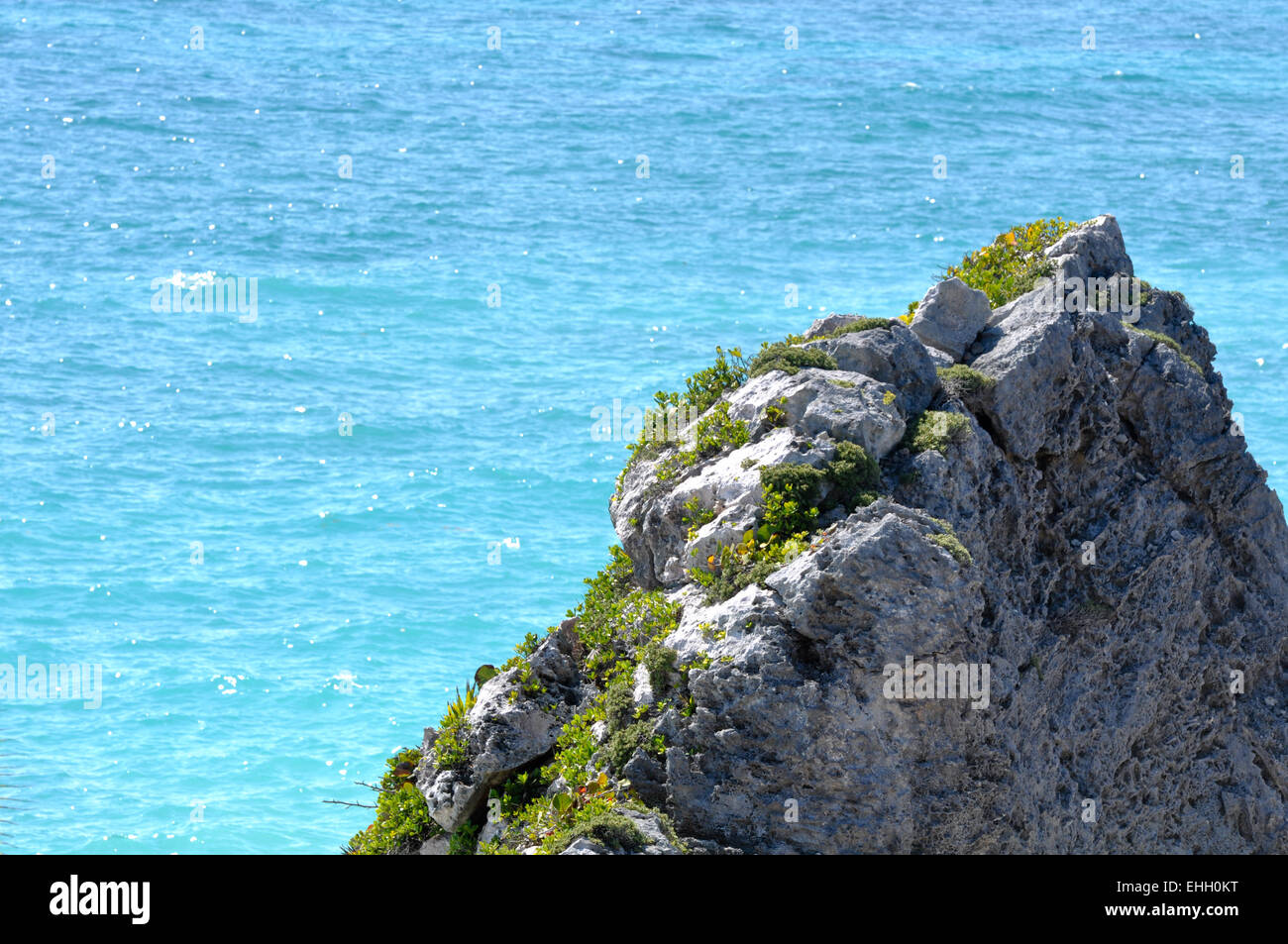 Ocean and Rock Background Stock Photo - Alamy