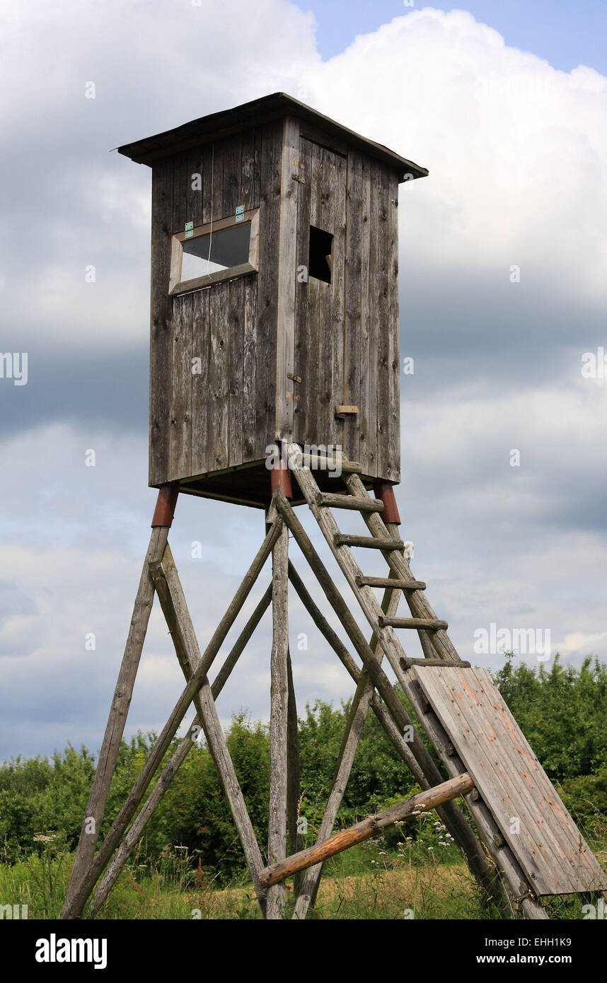 Raised hide hi-res stock photography and images - Alamy