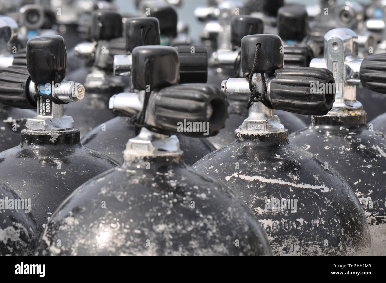 Scuba tank hi-res stock photography and images - Alamy