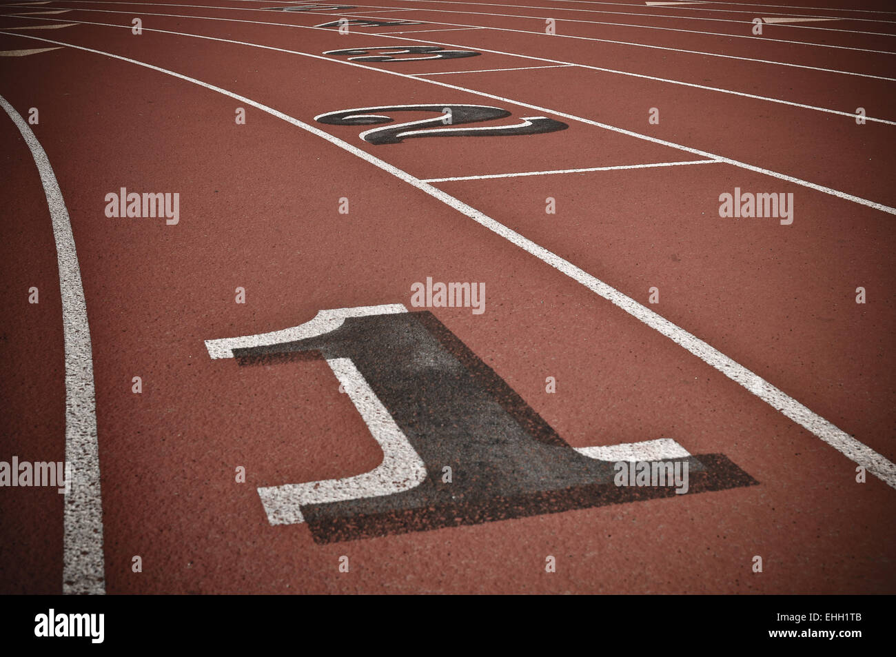 Race finish line close athletes hi-res stock photography and images - Alamy
