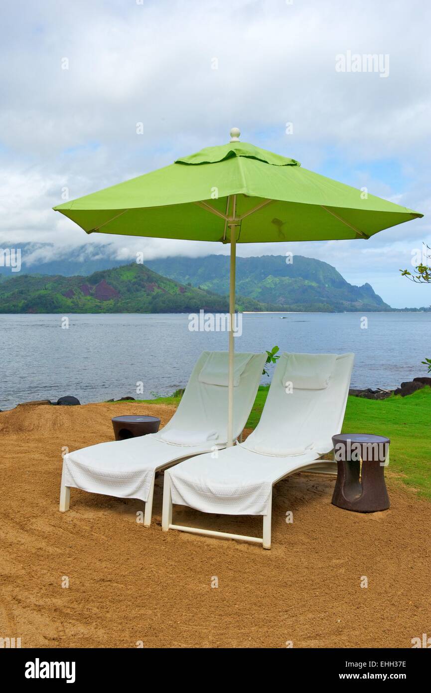 Rocks and lounge chairs hi-res stock photography and images - Alamy