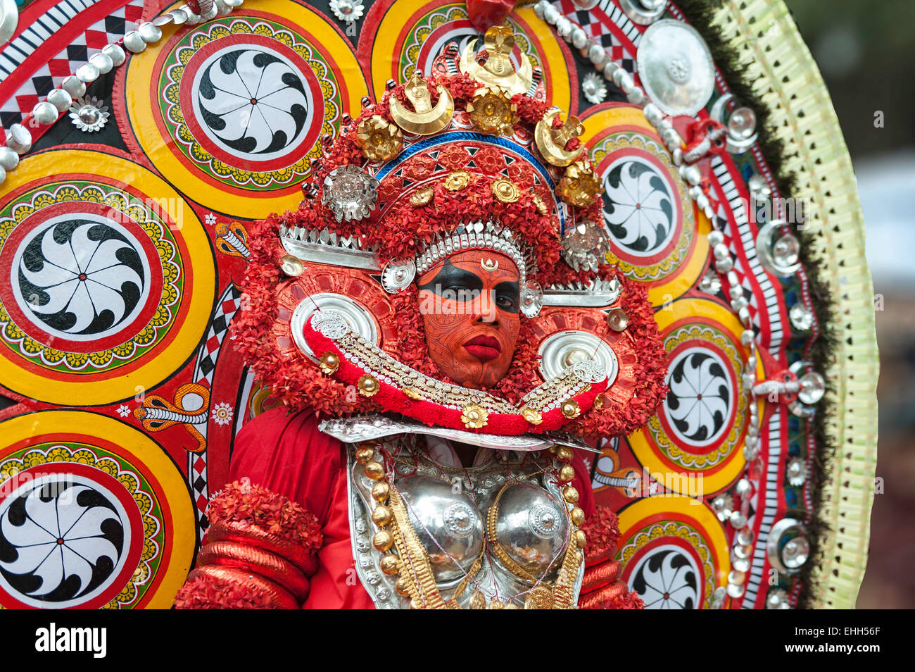 Theyyam Dancer Portrait Stock Photo - Alamy