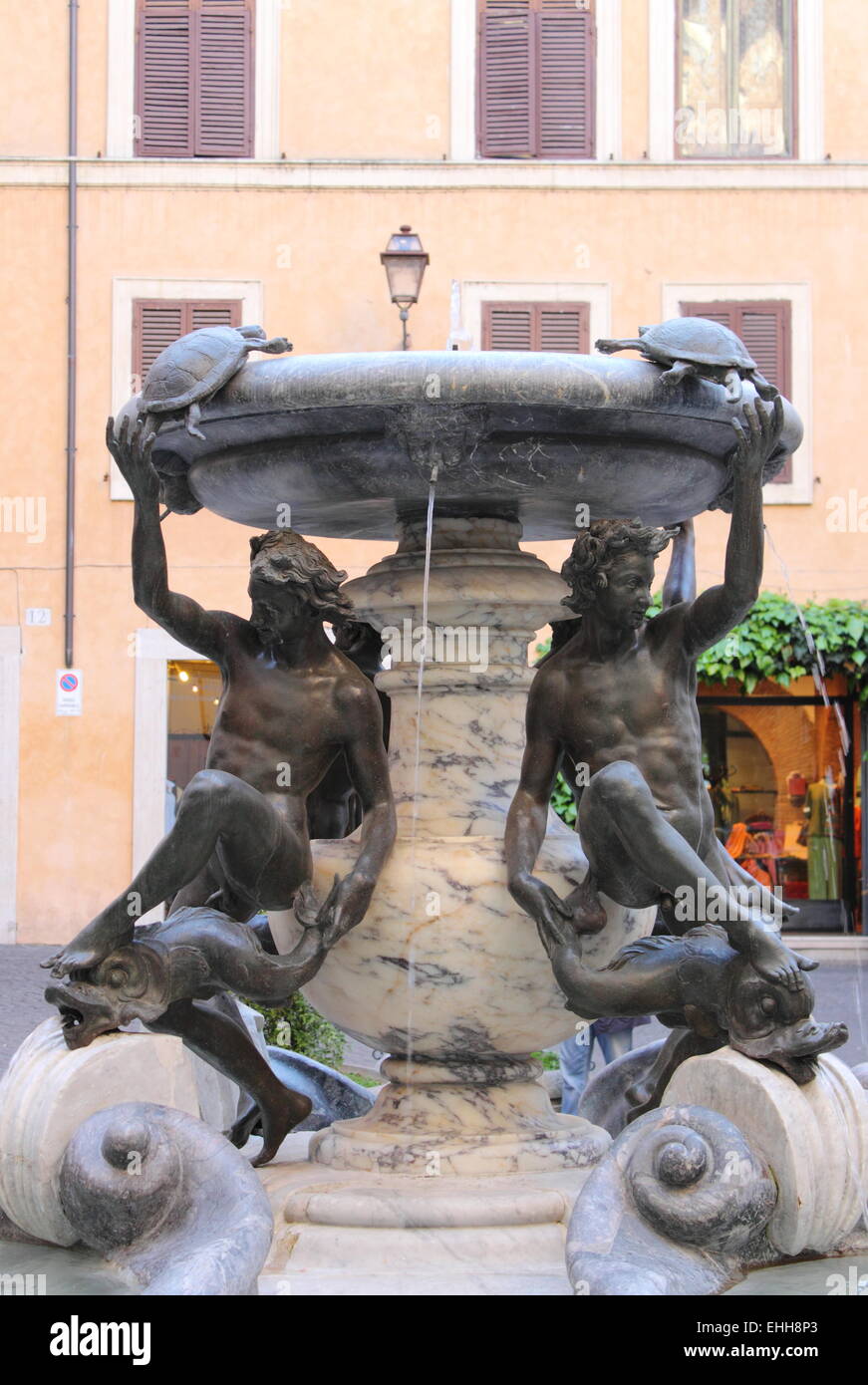 Turtle fountain in Rome Stock Photo - Alamy