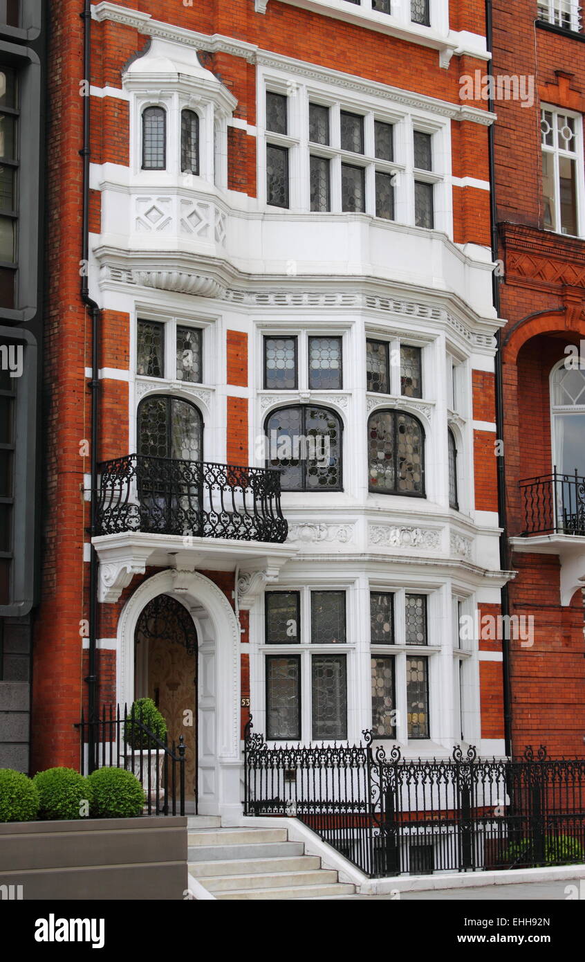 British red brick mansion Stock Photo - Alamy