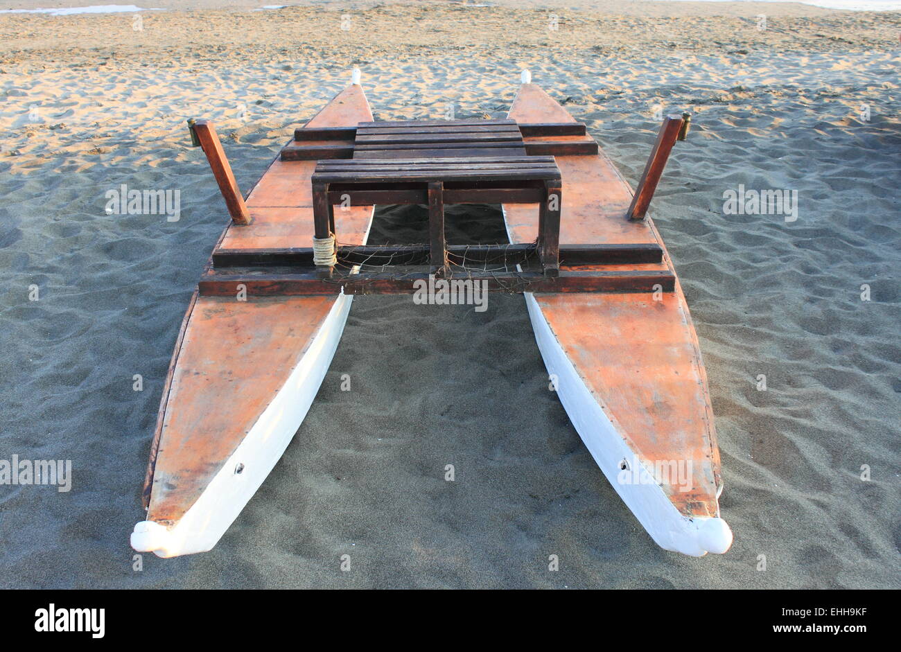 Lifeguard boat beach hi-res stock photography and images - Alamy