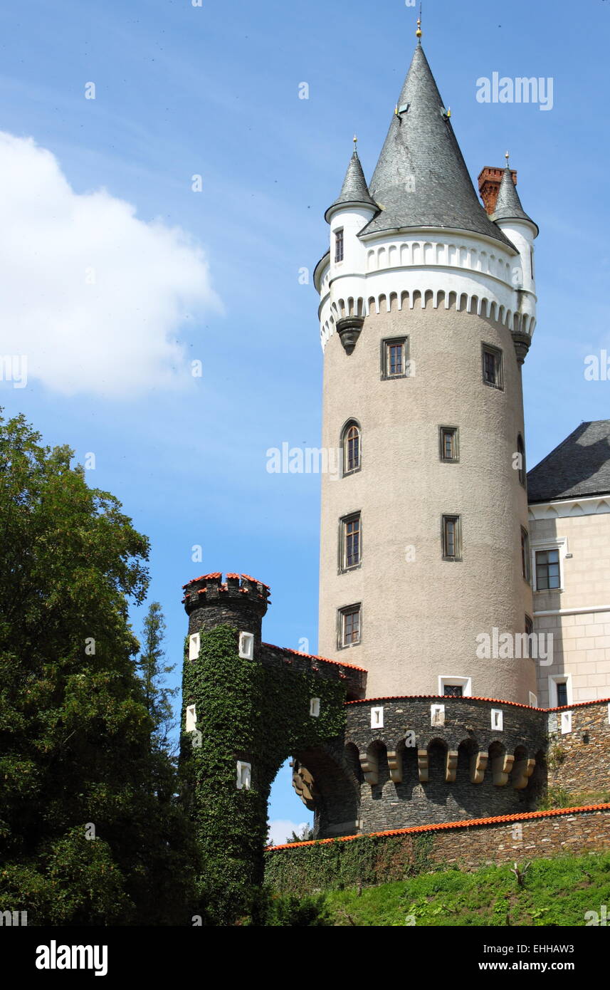 Main tower of Zleby castle Stock Photo - Alamy