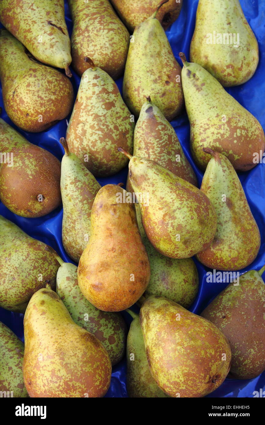 Stacked pears hi-res stock photography and images - Alamy