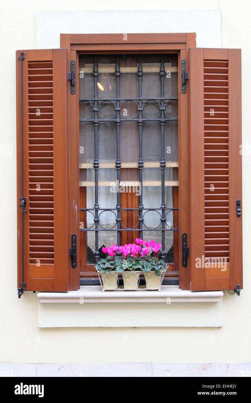 Mediterranean window shutters hi-res stock photography and images - Alamy