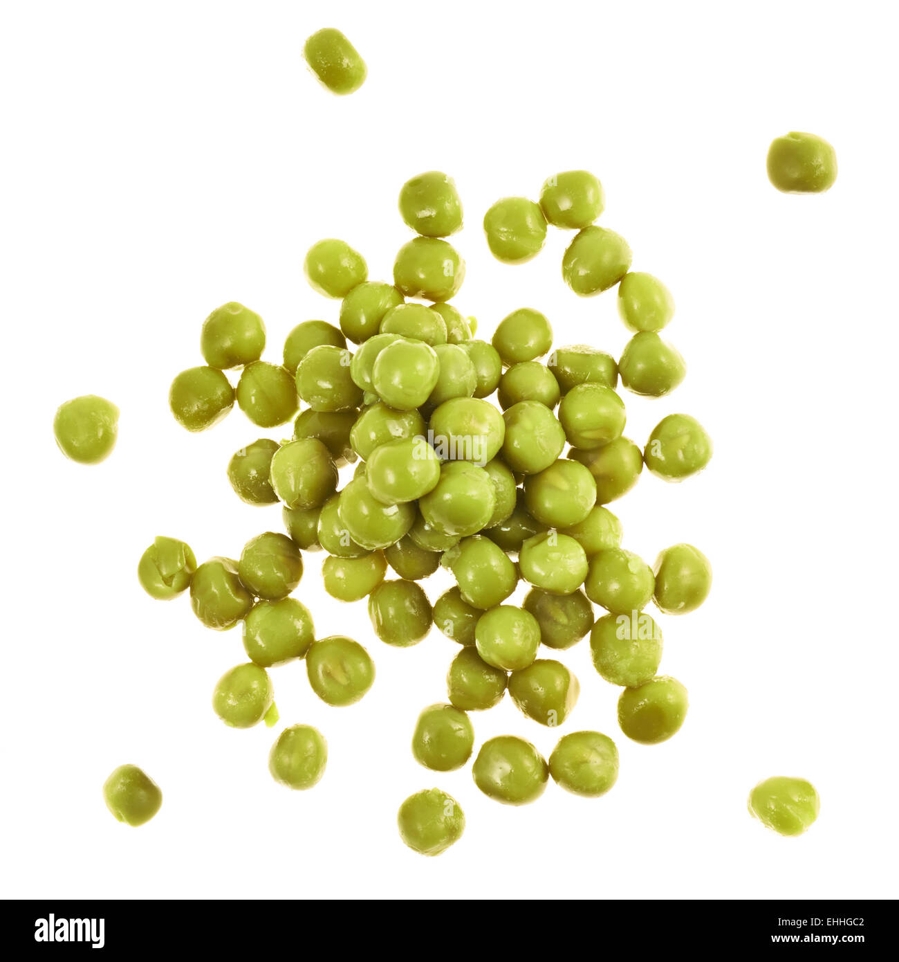Pile of green peas isolated Stock Photo - Alamy