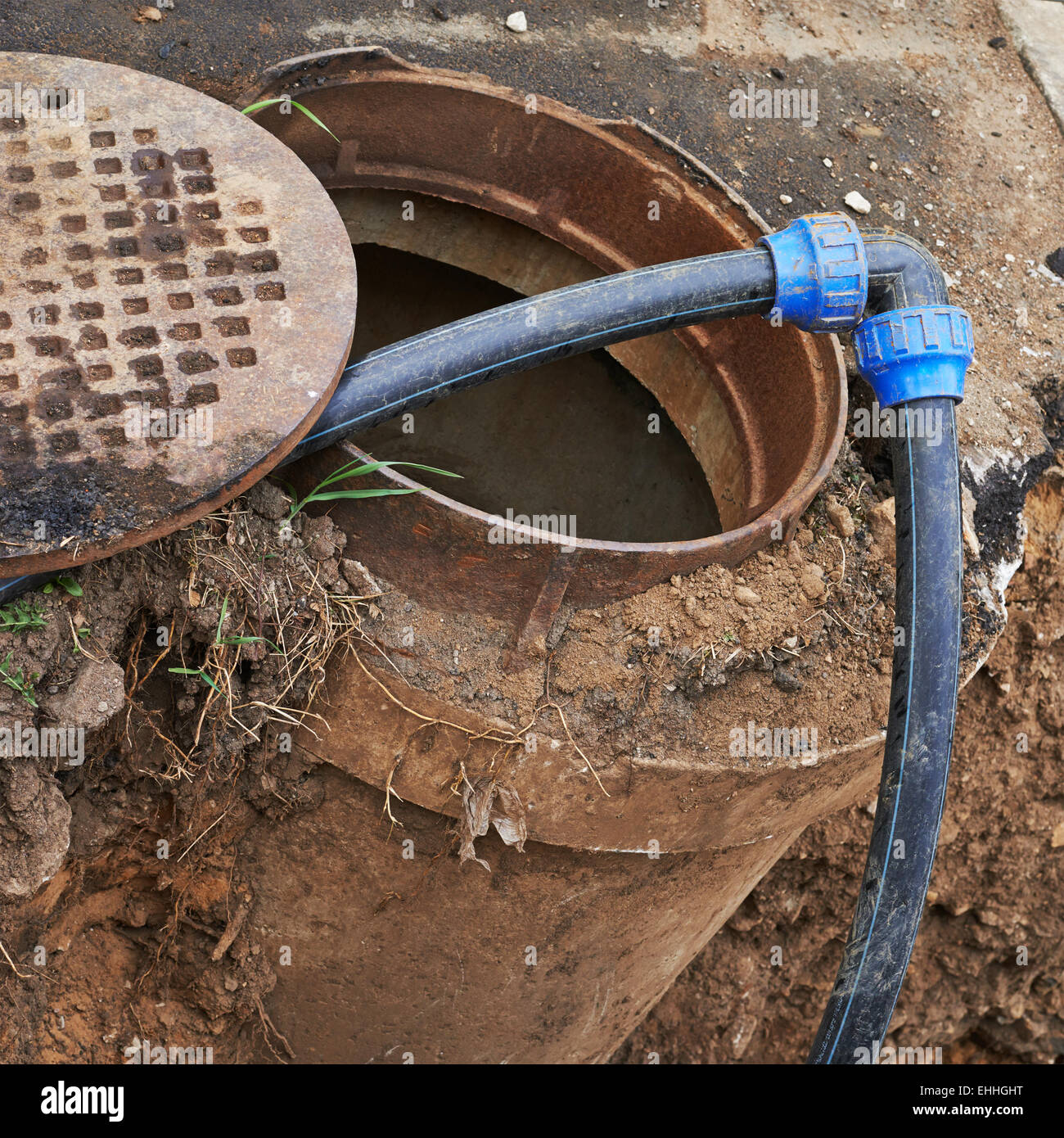 Open manhole sewer street hi-res stock photography and images - Alamy