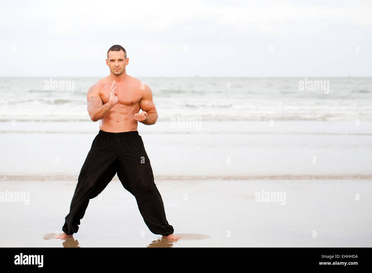 Man karate kick hi-res stock photography and images - Alamy