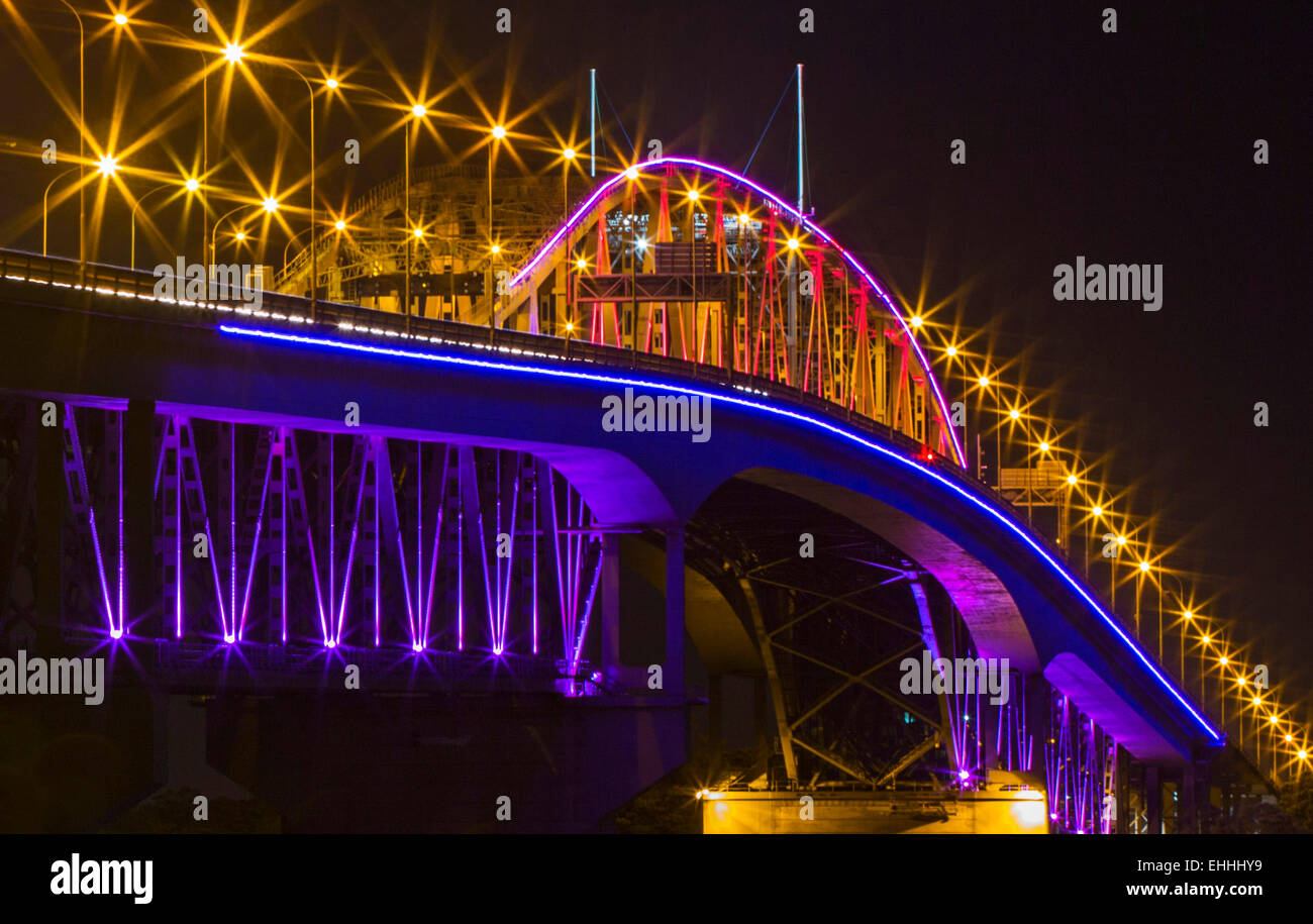 Harbour Bridge, Auckland, New Zealand, illuminated for the first time ...