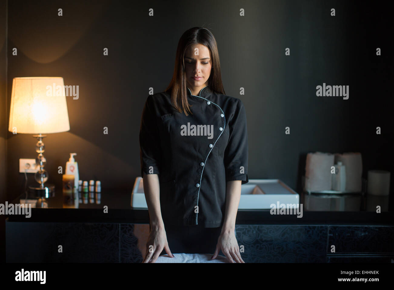 Masseur hi-res stock photography and images - Alamy