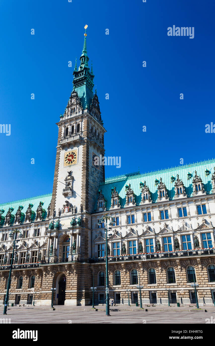 Front view of the famous town hall in Hamburg, Germany Stock Photo - Alamy