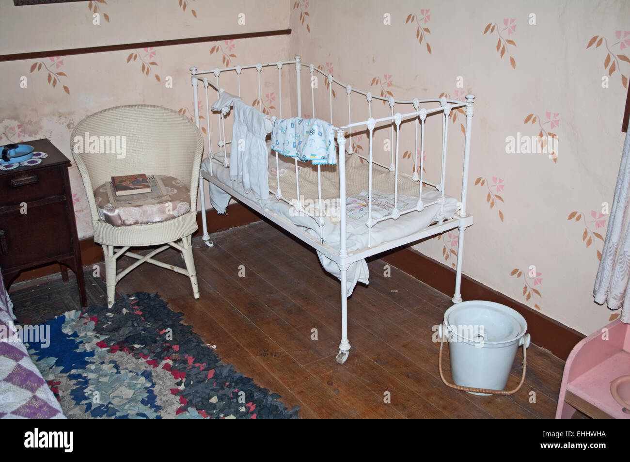 Victorian cot hi-res stock photography and images - Alamy