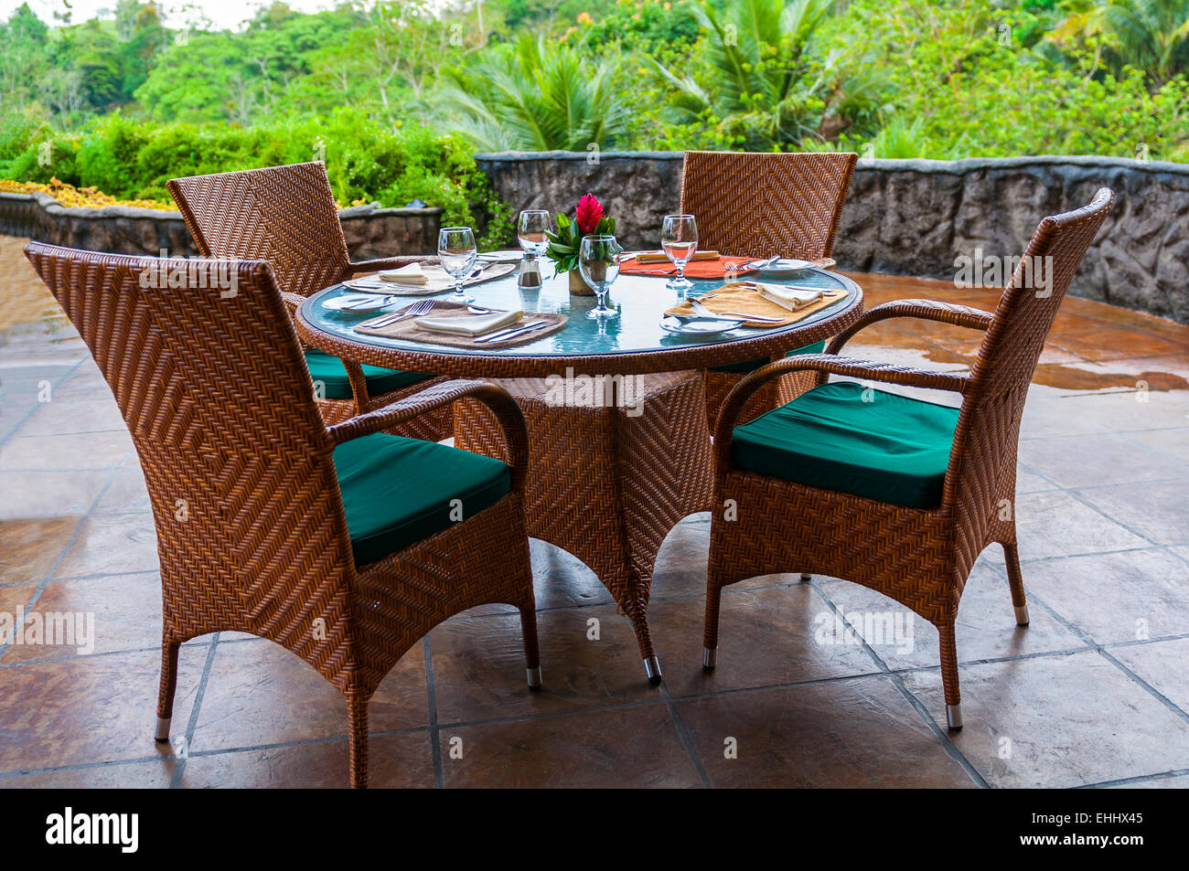 Event dinner tables hi-res stock photography and images - Alamy