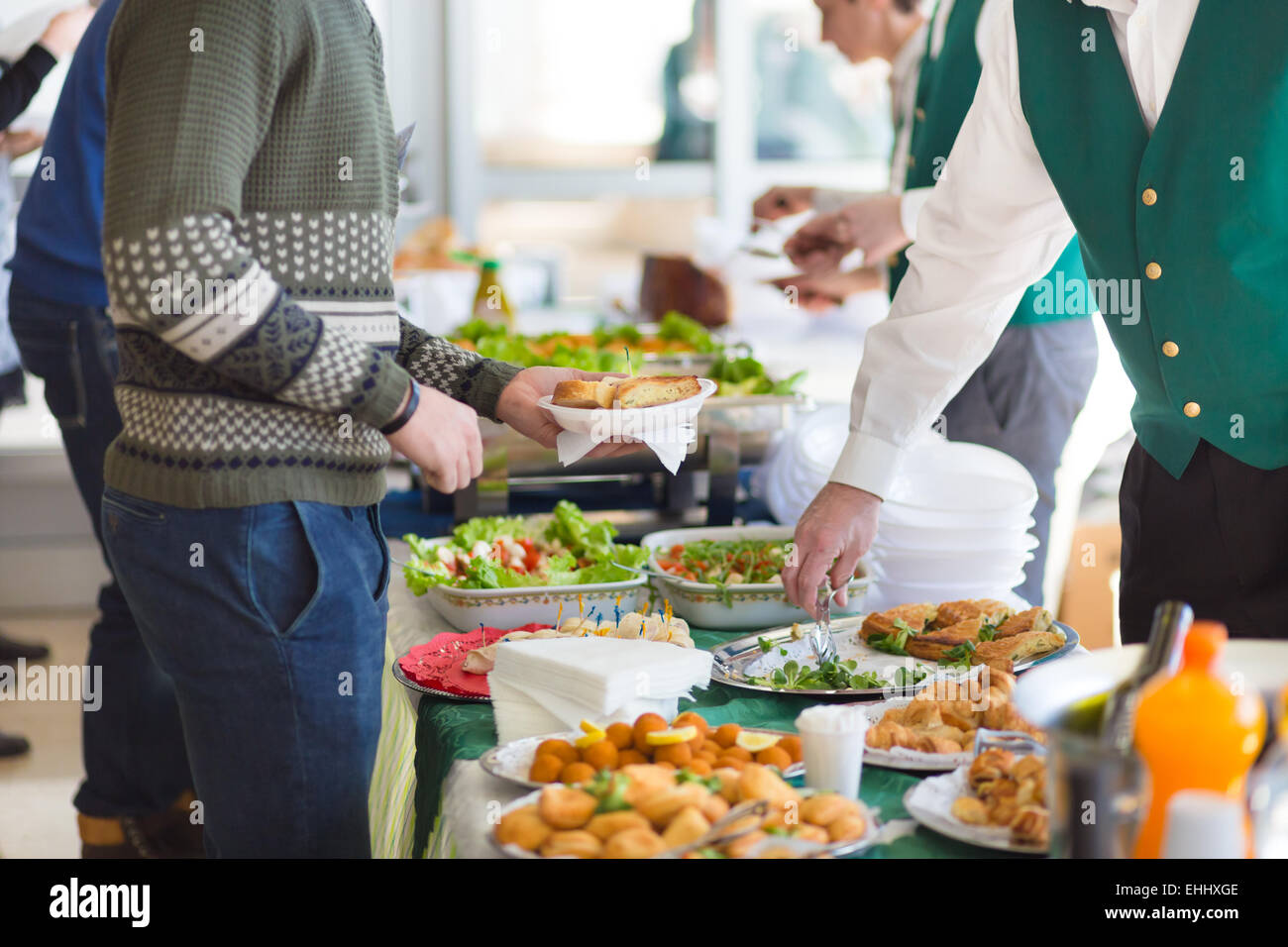 Self serve service buffet table bar hi-res stock photography and images ...
