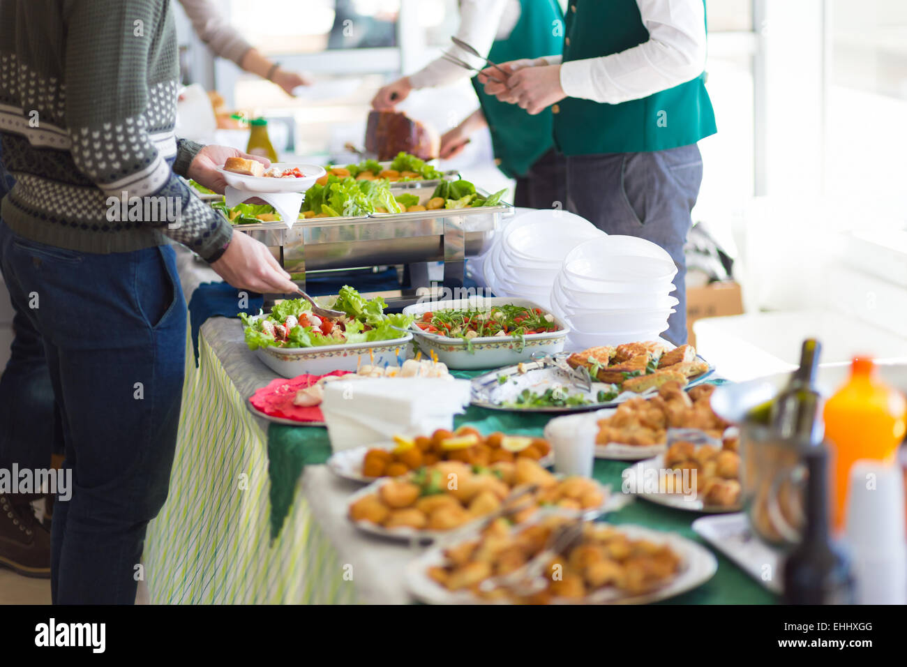 Banquet lunch break at conference meeting Stock Photo - Alamy