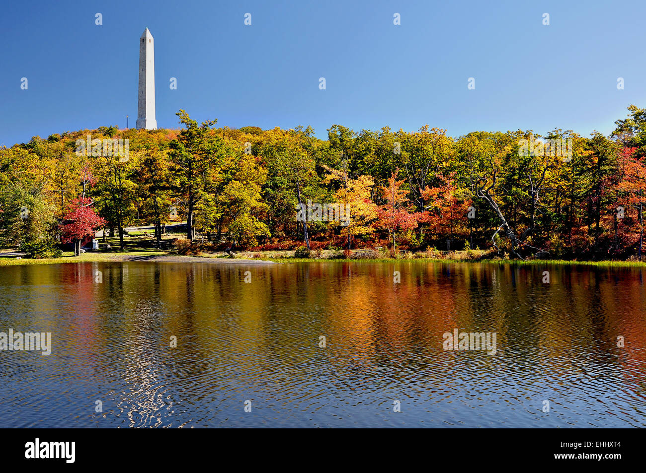 Mirror monument hi-res stock photography and images - Alamy