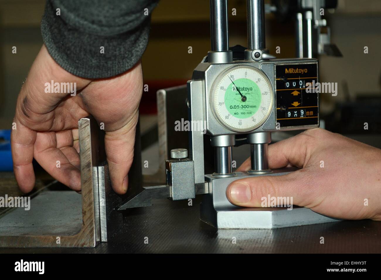 Height tool hi-res stock photography and images - Alamy