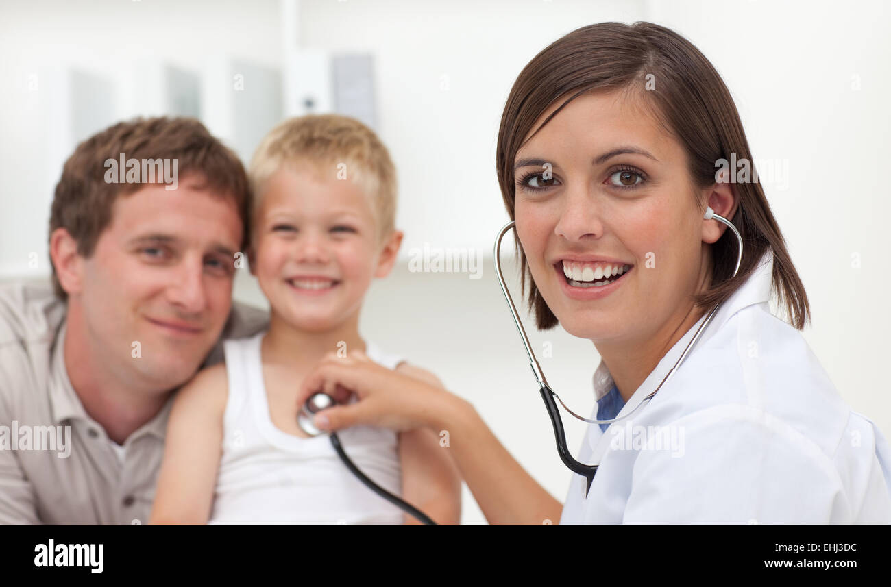 Doctor checking pulse child hi-res stock photography and images - Alamy