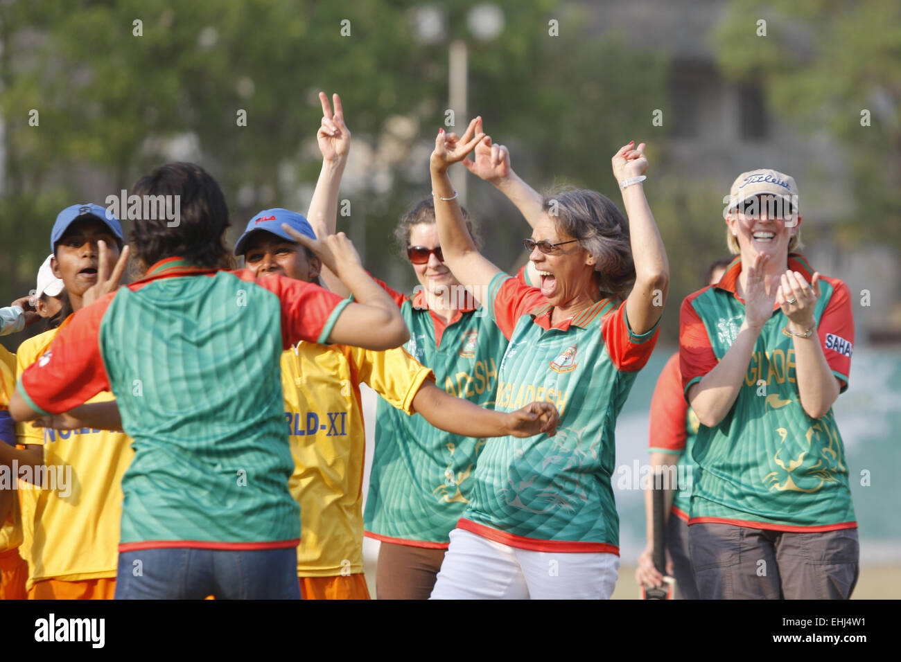 Dhaka, Bangladesh. 14th Mar, 2015. In the spirit of the ongoing Cricket ...