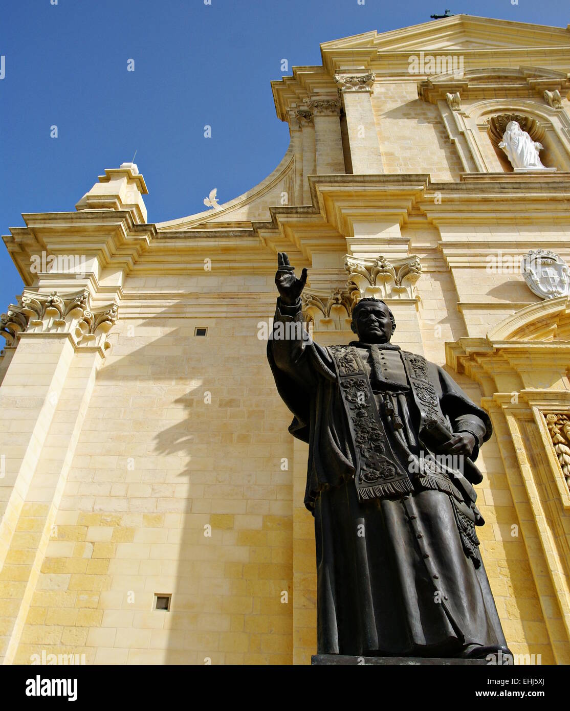 Statue of pope pius ix hi-res stock photography and images - Alamy