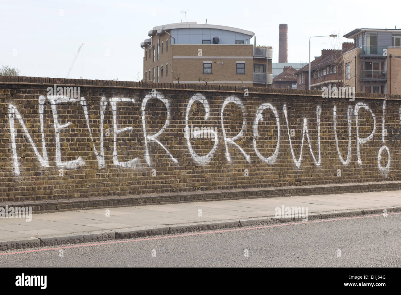 Information on bridge damage hi-res stock photography and images - Alamy