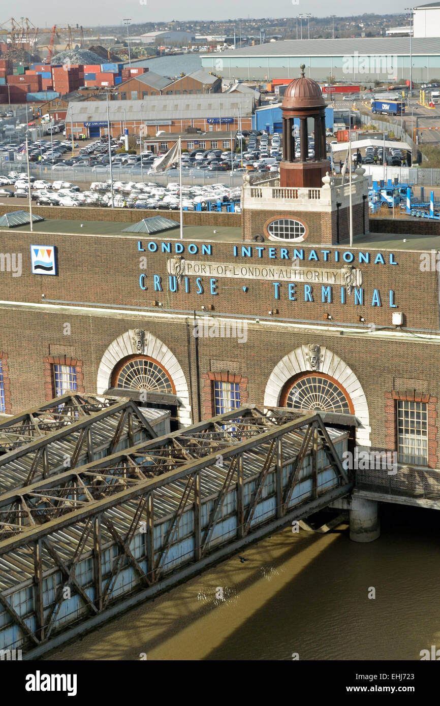 Tilbury dock london hi-res stock photography and images - Alamy