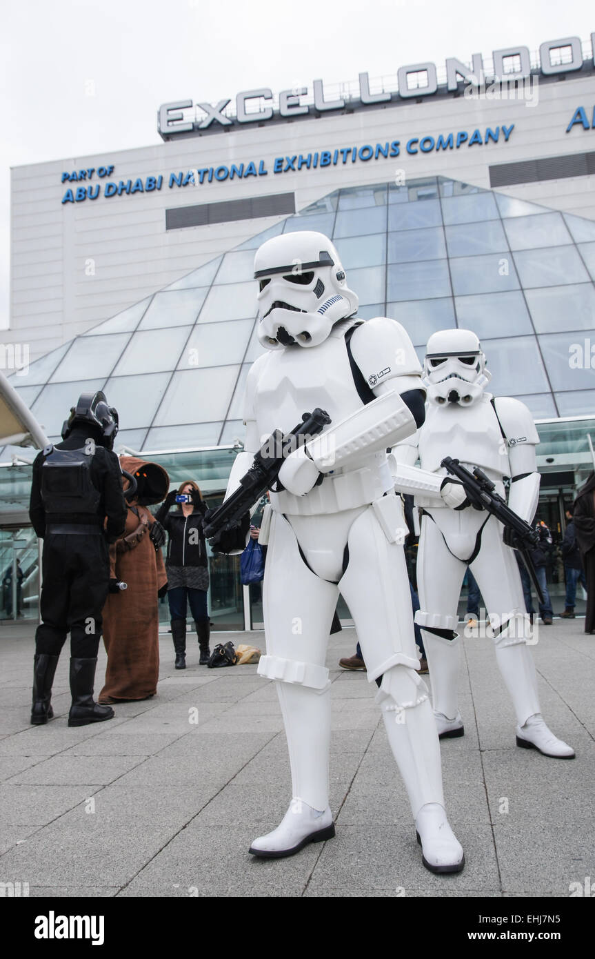 Stormtrooper costume hi-res stock photography and images - Alamy