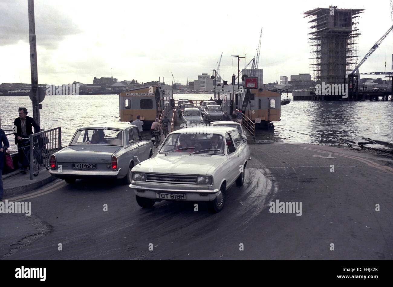 Itchen ferry southampton hi-res stock photography and images - Alamy