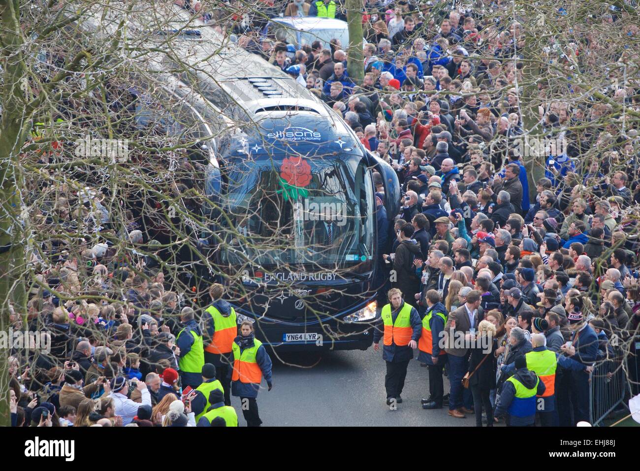 England team bus hi-res stock photography and images - Alamy