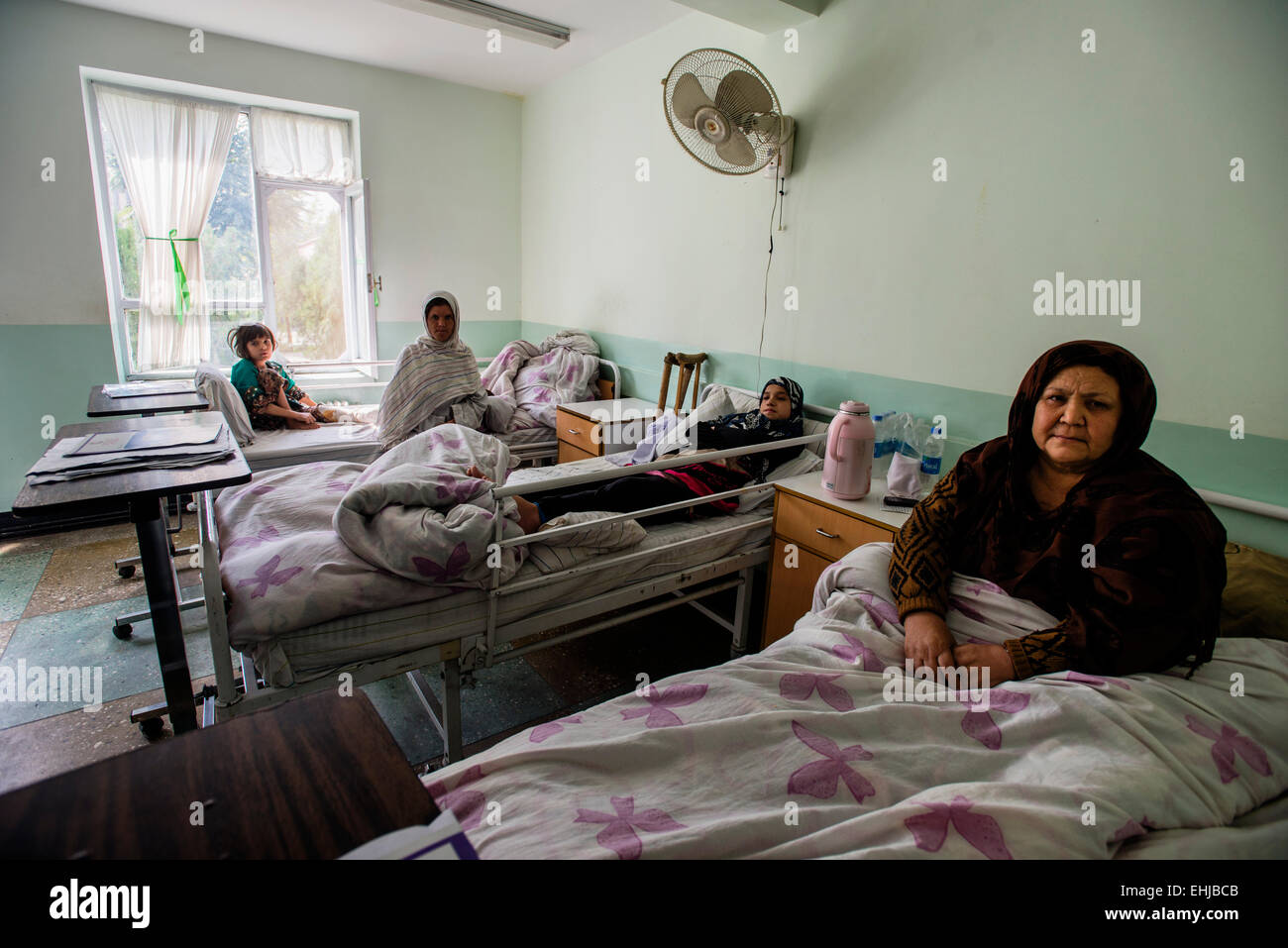 Patients in obstetric ward in Central Hospital of Afghan Red Crescent ...