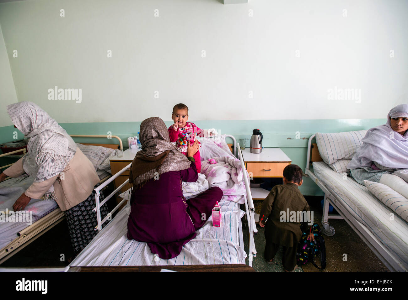 Patients in obstetric ward in Central Hospital of Afghan Red Crescent ...