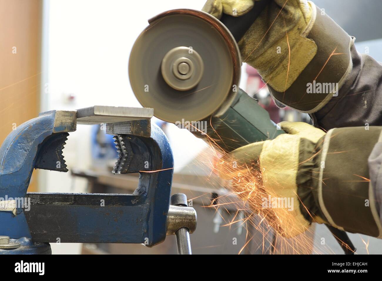 Machine shop hi-res stock photography and images - Alamy
