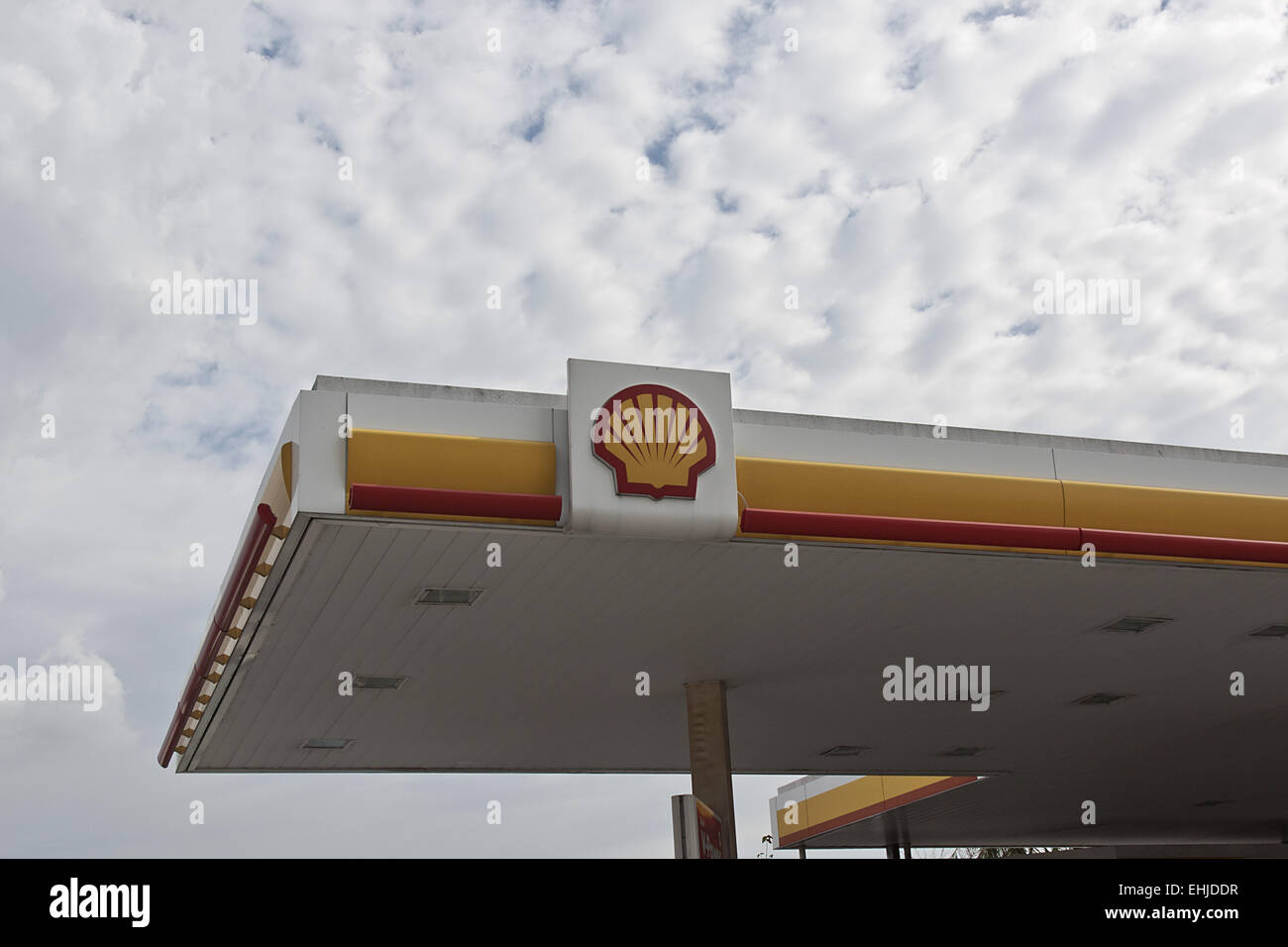 Shell malaysia hi-res stock photography and images - Alamy