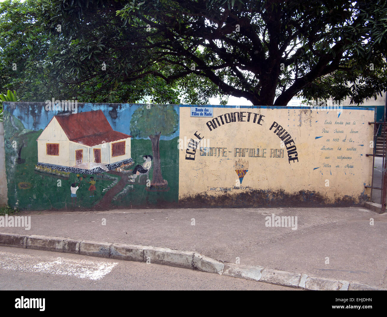 RODRIGUES, ISLAND, PORT MATHURIN, PAINTED WALL, MAURITIUS Stock Photo ...