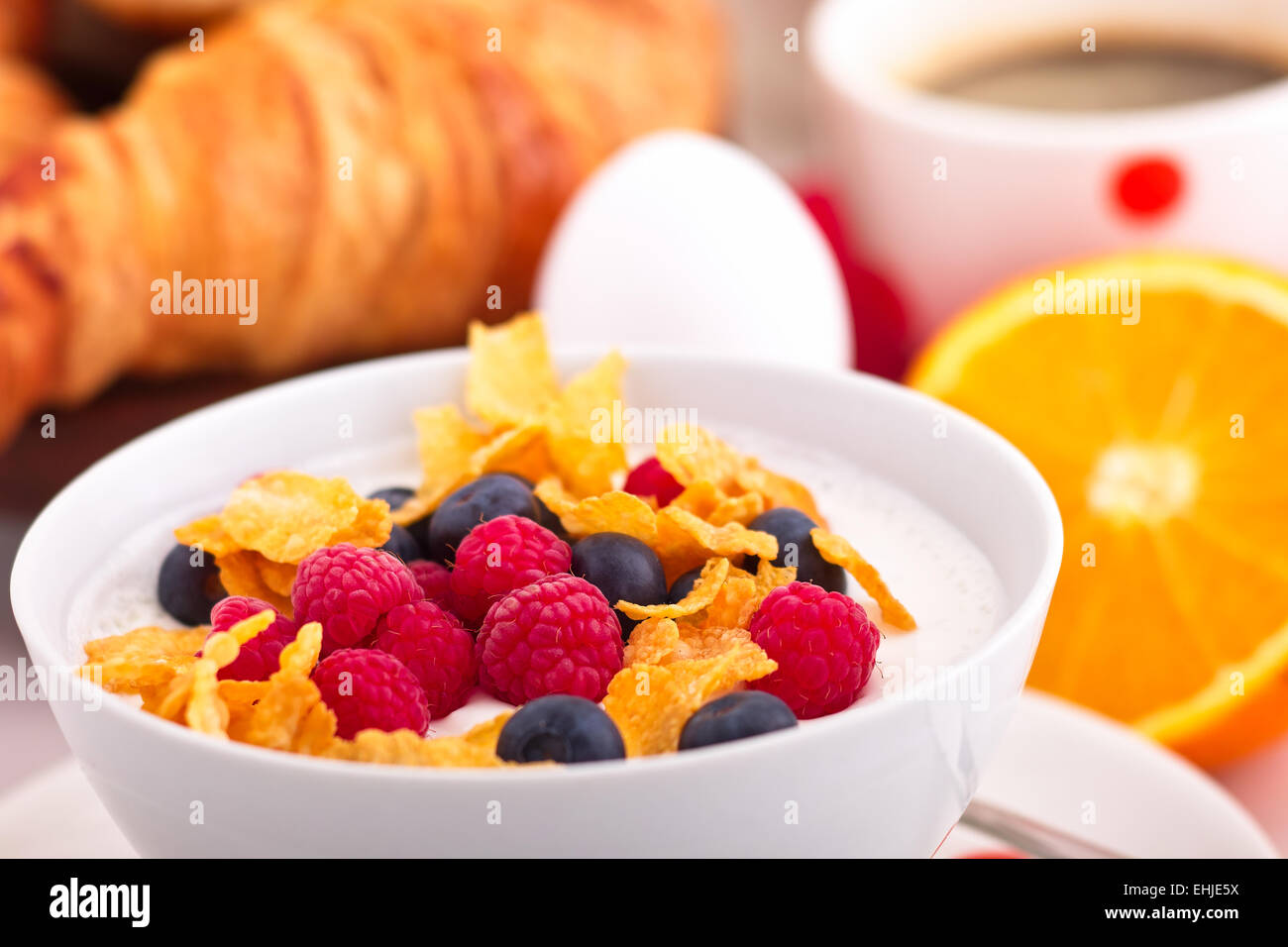 cornflakes with fruits Stock Photo - Alamy
