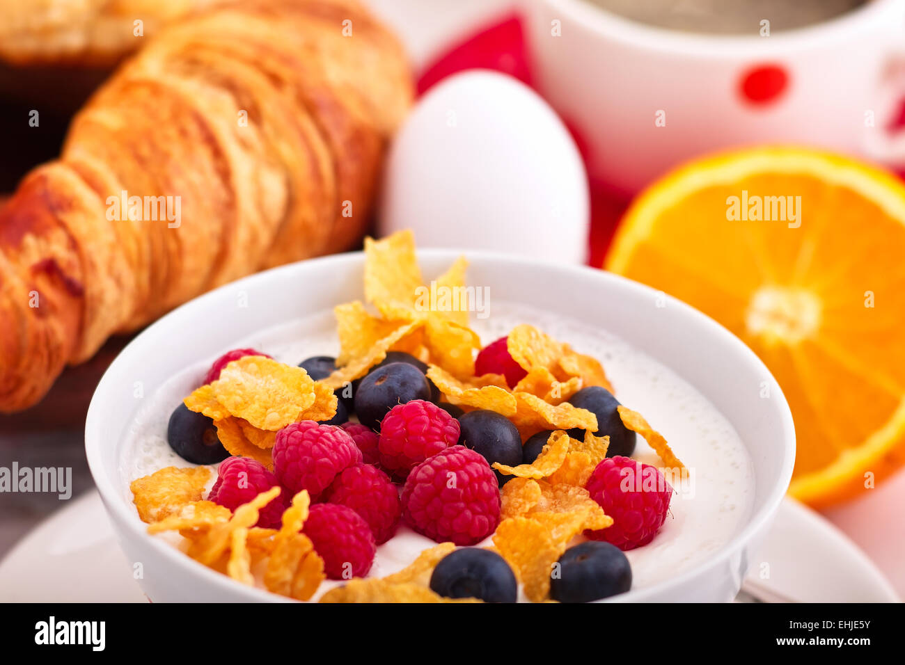 cornflakes with fruits Stock Photo - Alamy