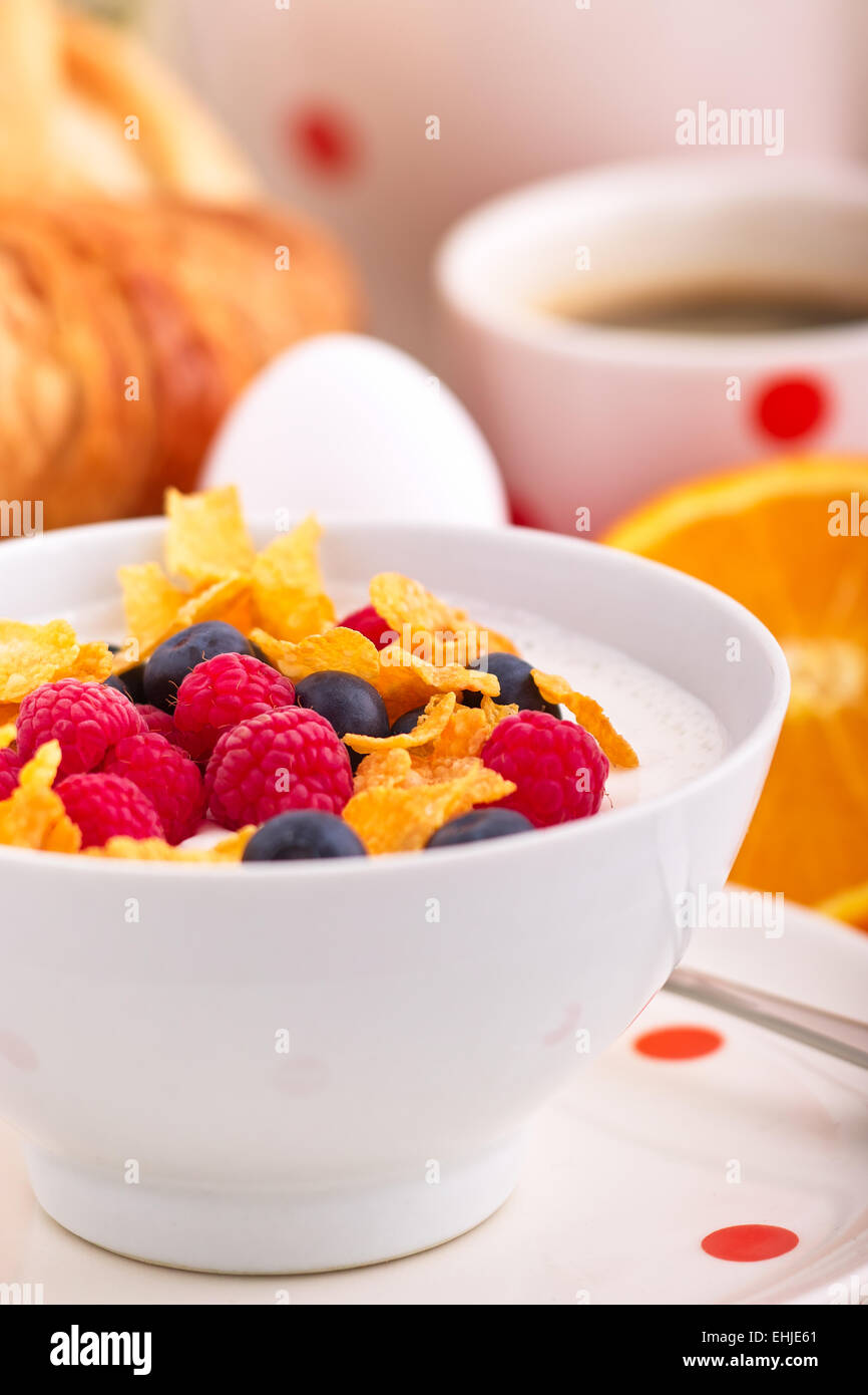 cornflakes with fruits Stock Photo - Alamy