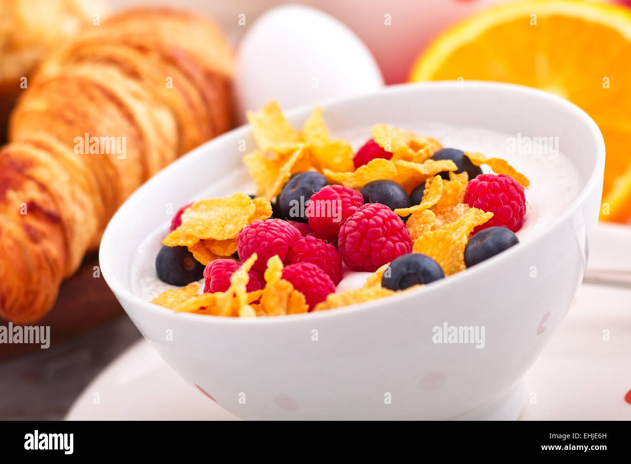 cornflakes with fruits Stock Photo - Alamy