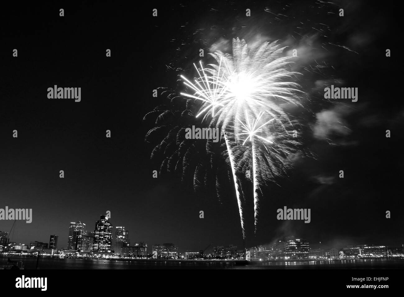 4th july fireworks Black and White Stock Photos & Images - Alamy