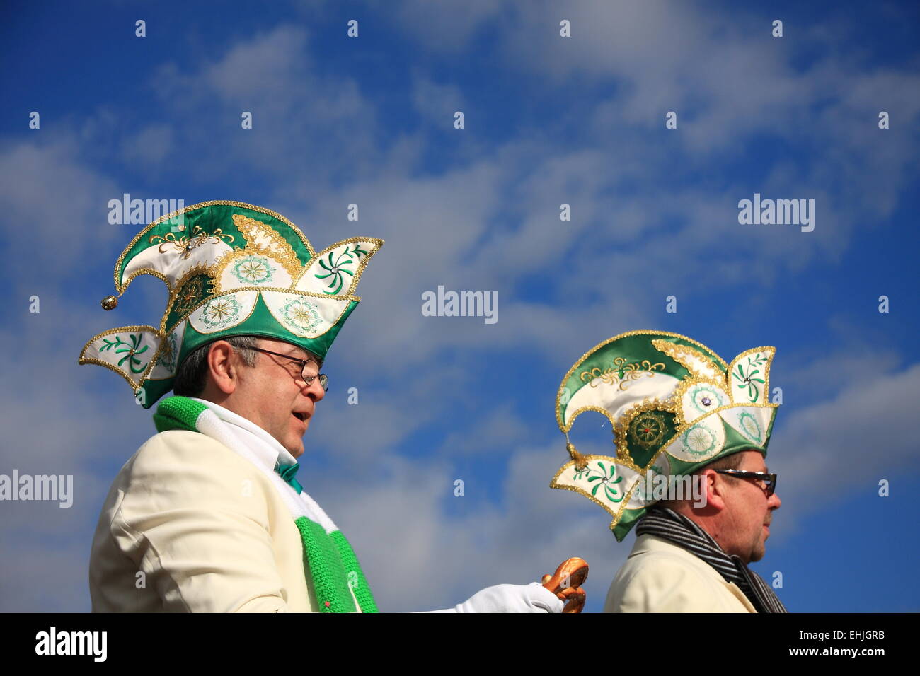 Foolish hi-res stock photography and images - Alamy