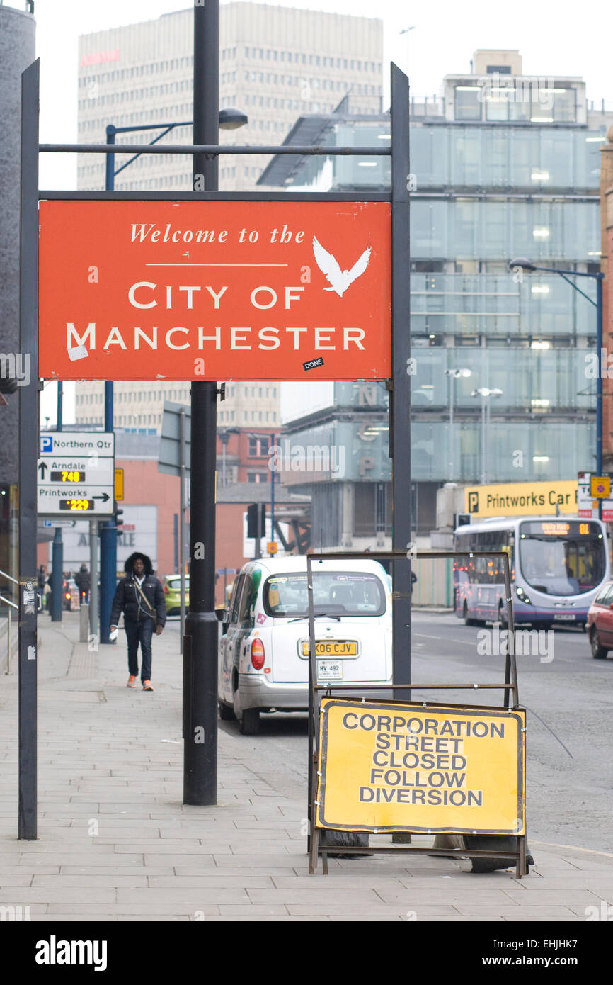 City of manchester sign hi-res stock photography and images - Alamy