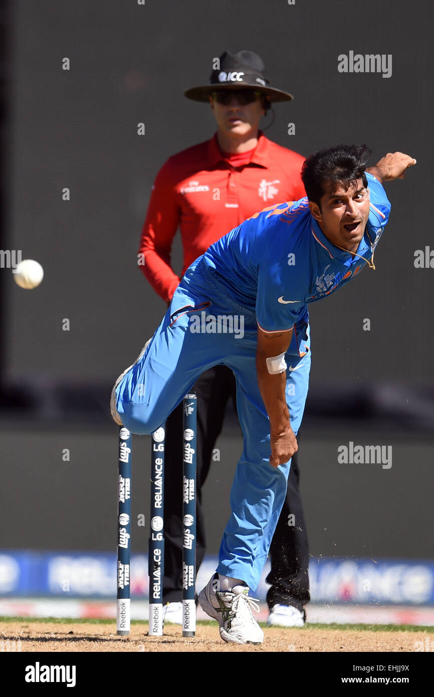 Mohit sharma cricket hi-res stock photography and images - Alamy